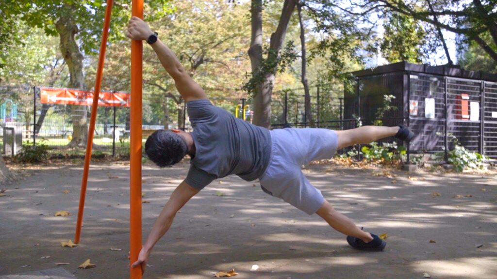 Human flag-level1 – Calisthenics Tokyo